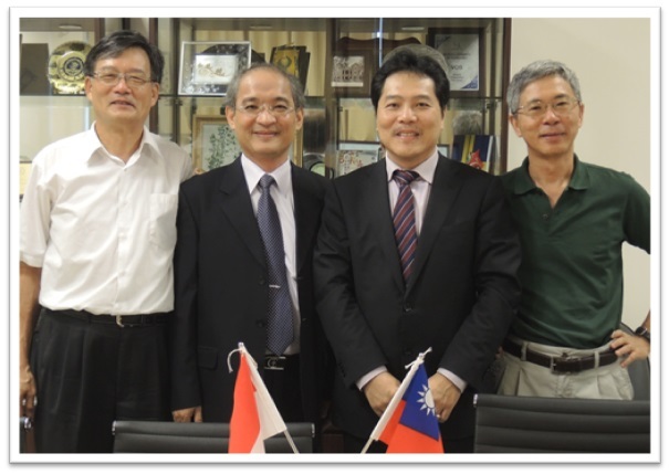 印尼總統大學校長Dr. Chandra Setiawan蒞臨本校訪問 - 國立臺灣科技大學 國際事務處